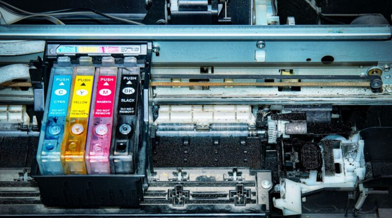 Epson poursuivi pour obsolescence programmée de ses imprimantes | 1001infos